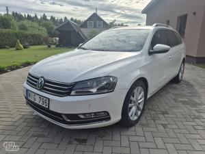 White Volkswagen Passat 2011 in Jonava, with an engine capacity of 2.00 L and mileage of 315 thousand km for 4000 €, photo 6 on AUTOMOTO.COM.LV