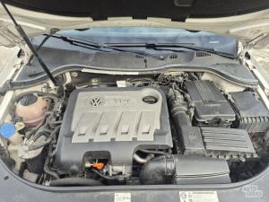 White Volkswagen Passat 2011 in Jonava, with an engine capacity of 2.00 L and mileage of 315 thousand km for 4000 €, photo 19 on AUTOMOTO.COM.LV
