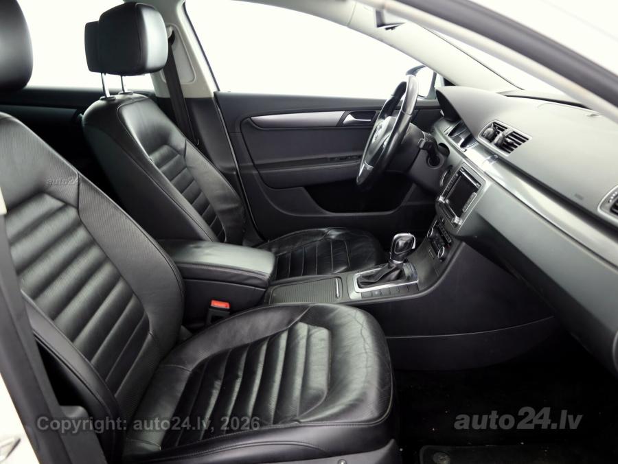 White Volkswagen Passat 2011 in Tallinn, with an engine capacity of 1.40 L and mileage of 335 thousand km for 899 €, photo 7 on AUTOMOTO.COM.LV