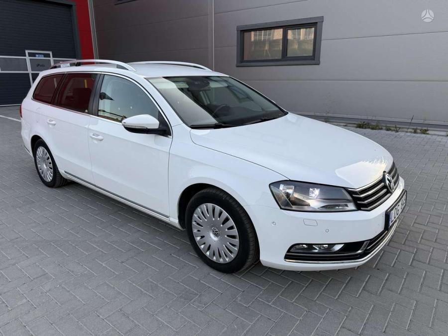 Balts Volkswagen Passat 2011 Viļņa, ar dzinēja tilpumu 1.39 L un nobraukumu 199 tūkst. km par 2200 €, foto 4 vietnē AUTOMOTO.COM.LV