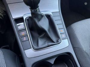 Balts Volkswagen Passat 2011 Viļņa, ar dzinēja tilpumu 1.39 L un nobraukumu 199 tūkst. km par 2200 €, foto 12 vietnē AUTOMOTO.COM.LV