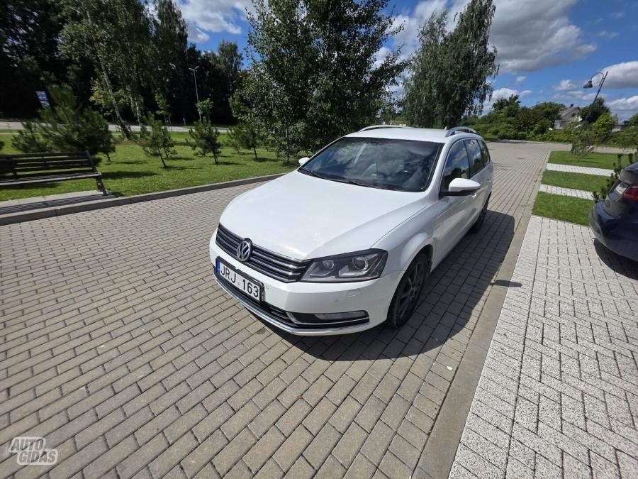 Balts Volkswagen Passat 2011 Šauļi, ar dzinēja tilpumu 1.40 L un nobraukumu 377 tūkst. km par 2200 €, foto 3 vietnē AUTOMOTO.COM.LV