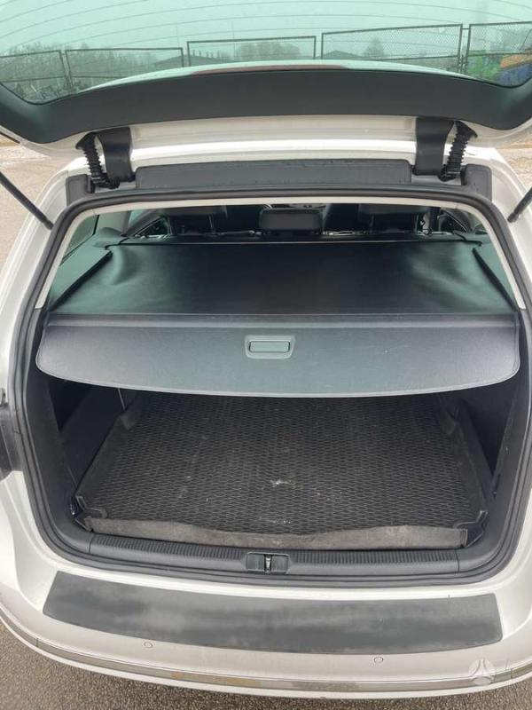 White Volkswagen Passat 2012 in Siauliai, with an engine capacity of 1.97 L and mileage of 270 thousand km for 6250 €, photo 11 on AUTOMOTO.COM.LV