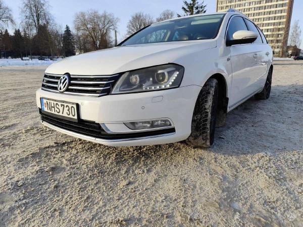 White Volkswagen Passat 2012 in Alytus, with an engine capacity of 1.97 L and mileage of 301 thousand km for 5900 €, photo 1 on AUTOMOTO.COM.LV