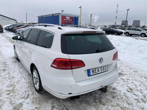 Balts Volkswagen Passat 2012 Viļņa, ar dzinēja tilpumu 1.97 L un nobraukumu 349 tūkst. km par 4950 €, foto 6 vietnē AUTOMOTO.COM.LV