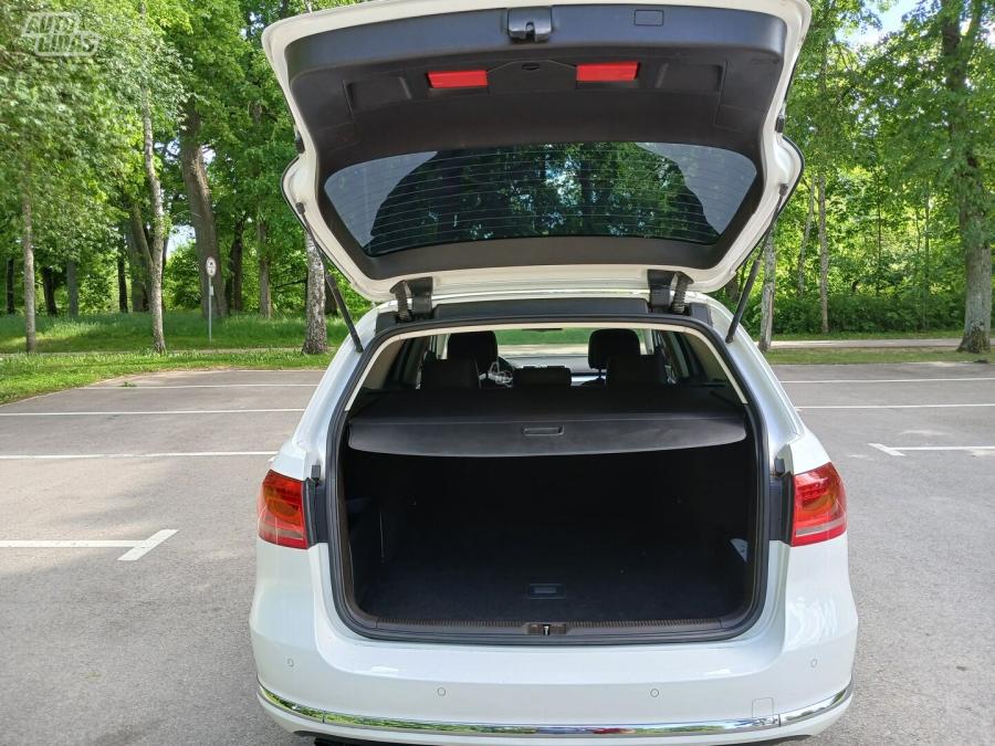 Balts Volkswagen Passat 2012 Alīta, ar dzinēja tilpumu 2.00 L un nobraukumu 412 tūkst. km par 5600 €, foto 7 vietnē AUTOMOTO.COM.LV