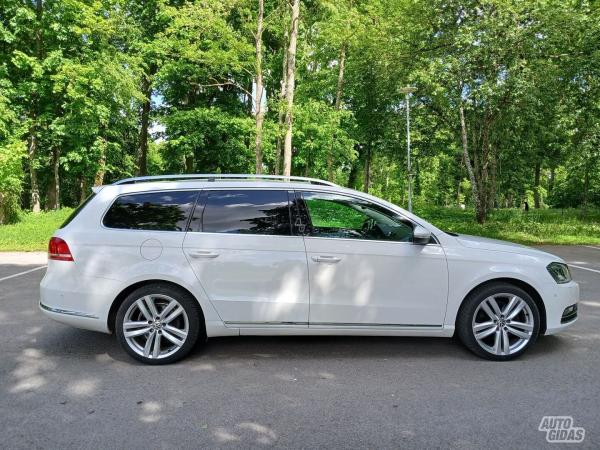 White Volkswagen Passat 2012 in Alytus, with an engine capacity of 2.00 L and mileage of 412 thousand km for 5600 €, photo 8 on AUTOMOTO.COM.LV