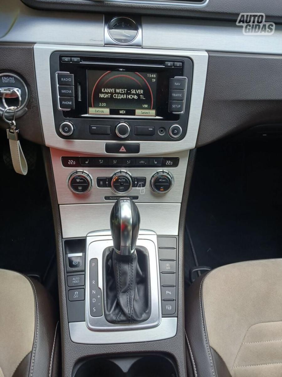 Balts Volkswagen Passat 2012 Alīta, ar dzinēja tilpumu 2.00 L un nobraukumu 412 tūkst. km par 5600 €, foto 14 vietnē AUTOMOTO.COM.LV