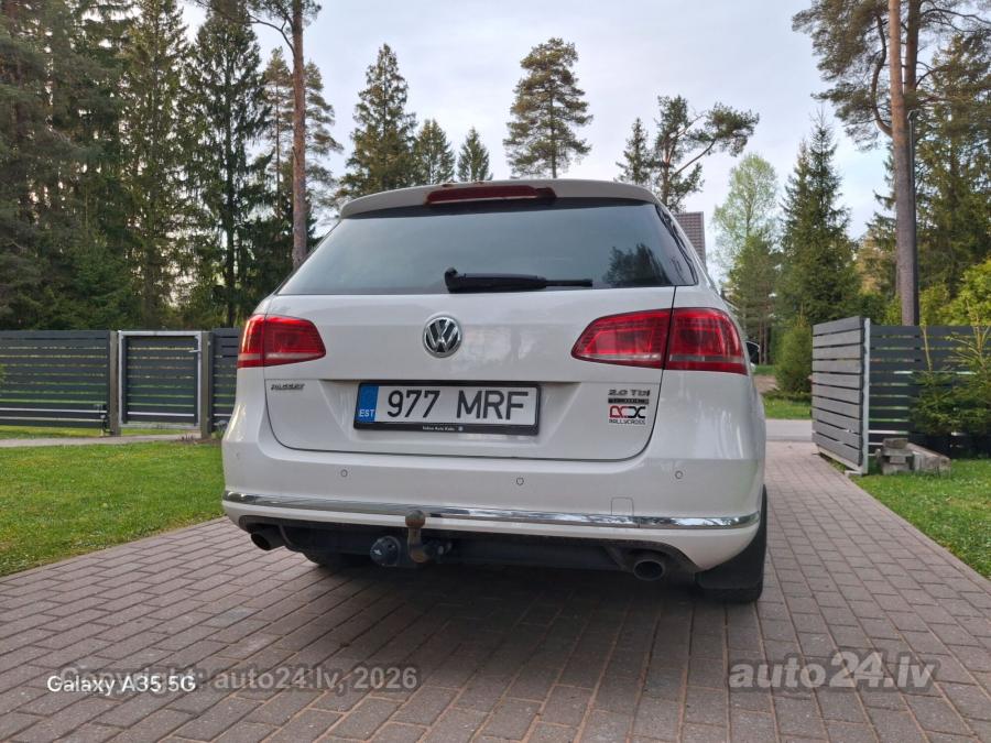 White Volkswagen Passat 2012 in Tallinn, with an engine capacity of 2.00 L and mileage of 291 thousand km for 5490 €, photo 4 on AUTOMOTO.COM.LV