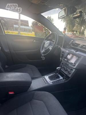 Balts Volkswagen Passat 2012 Viļņa, ar dzinēja tilpumu 1.40 L un nobraukumu 375 tūkst. km par 2200 €, foto 7 vietnē AUTOMOTO.COM.LV