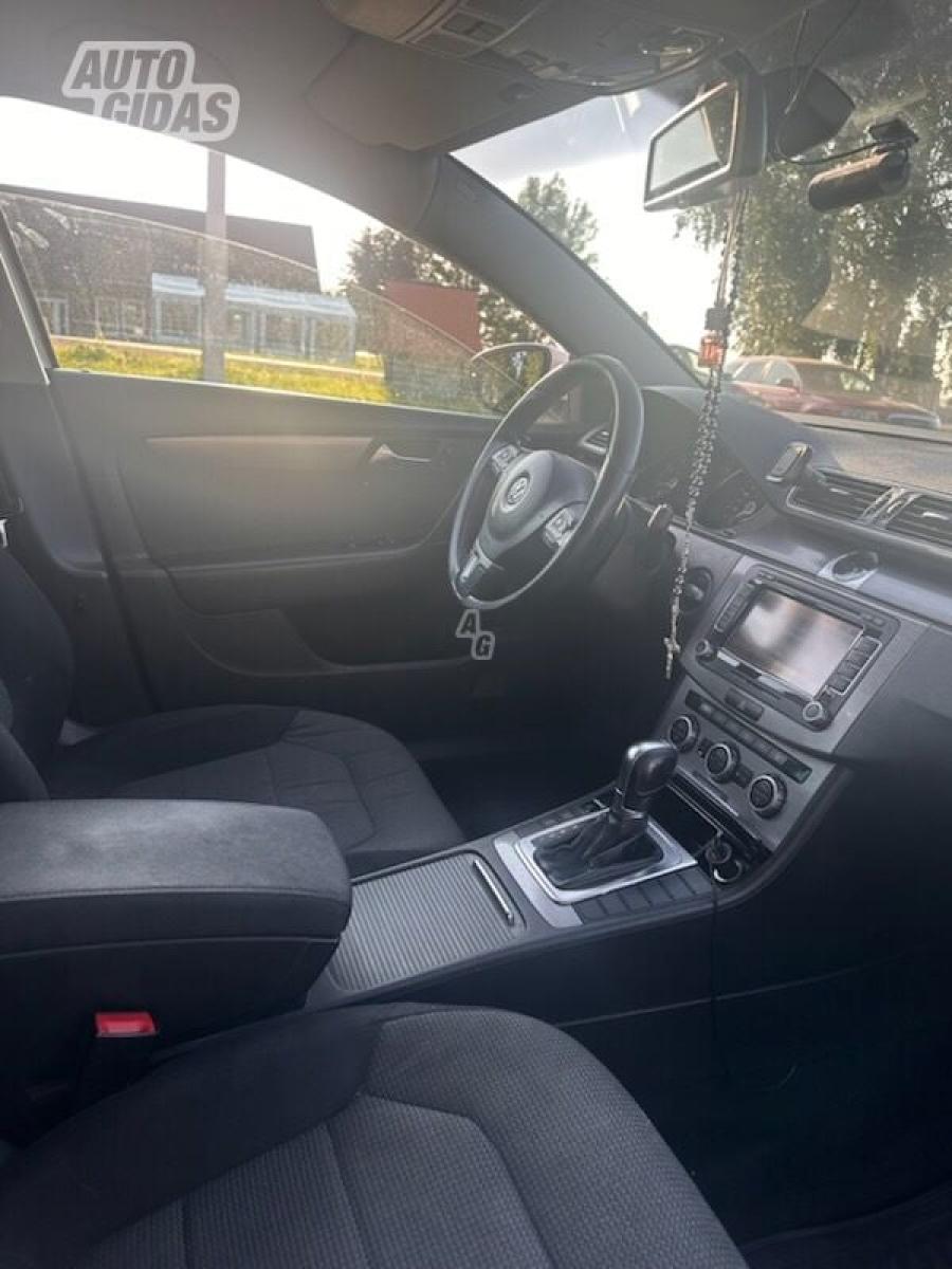 Balts Volkswagen Passat 2012 Viļņa, ar dzinēja tilpumu 1.40 L un nobraukumu 375 tūkst. km par 2200 €, foto 7 vietnē AUTOMOTO.COM.LV