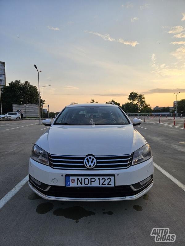 Balts Volkswagen Passat 2012 Viļņa, ar dzinēja tilpumu 2.00 L un nobraukumu 379 tūkst. km par 3650 €, foto 6 vietnē AUTOMOTO.COM.LV