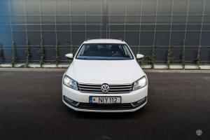 White Volkswagen Passat 2013 in Klaipeda, with an engine capacity of 1.60 L and mileage of 343 thousand km for 6000 €, photo 3 on AUTOMOTO.COM.LV