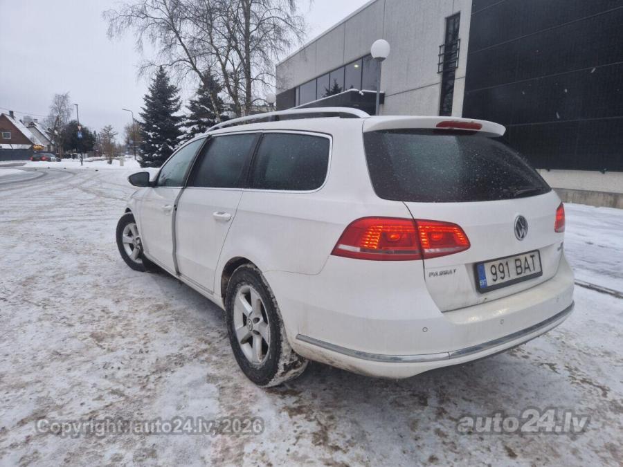 White Volkswagen Passat 2013 in Tartu, with an engine capacity of 1.40 L and mileage of 385 thousand km for 3900 €, photo 4 on AUTOMOTO.COM.LV
