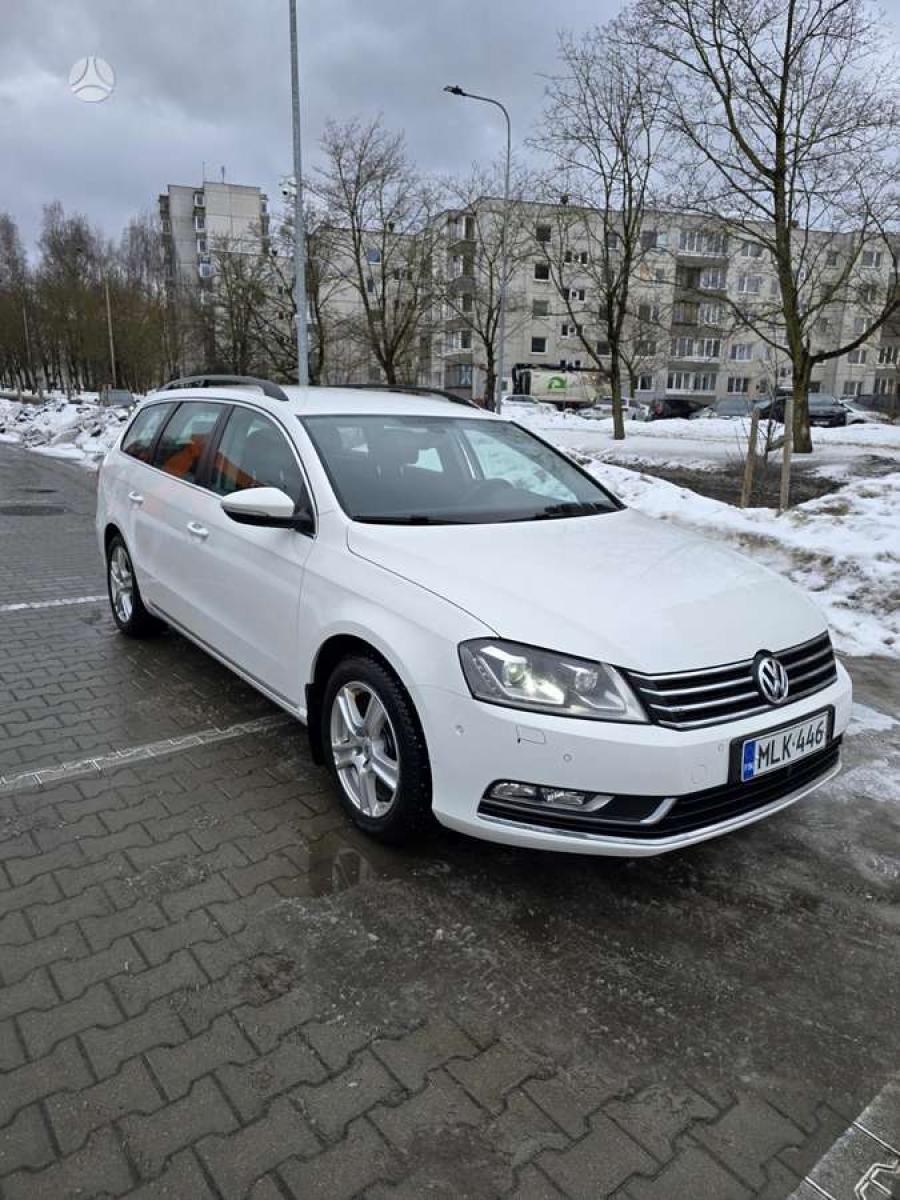 Balts Volkswagen Passat 2013 Viļņa, ar dzinēja tilpumu 1.97 L un nobraukumu 236 tūkst. km par 6750 €, foto 1 vietnē AUTOMOTO.COM.LV