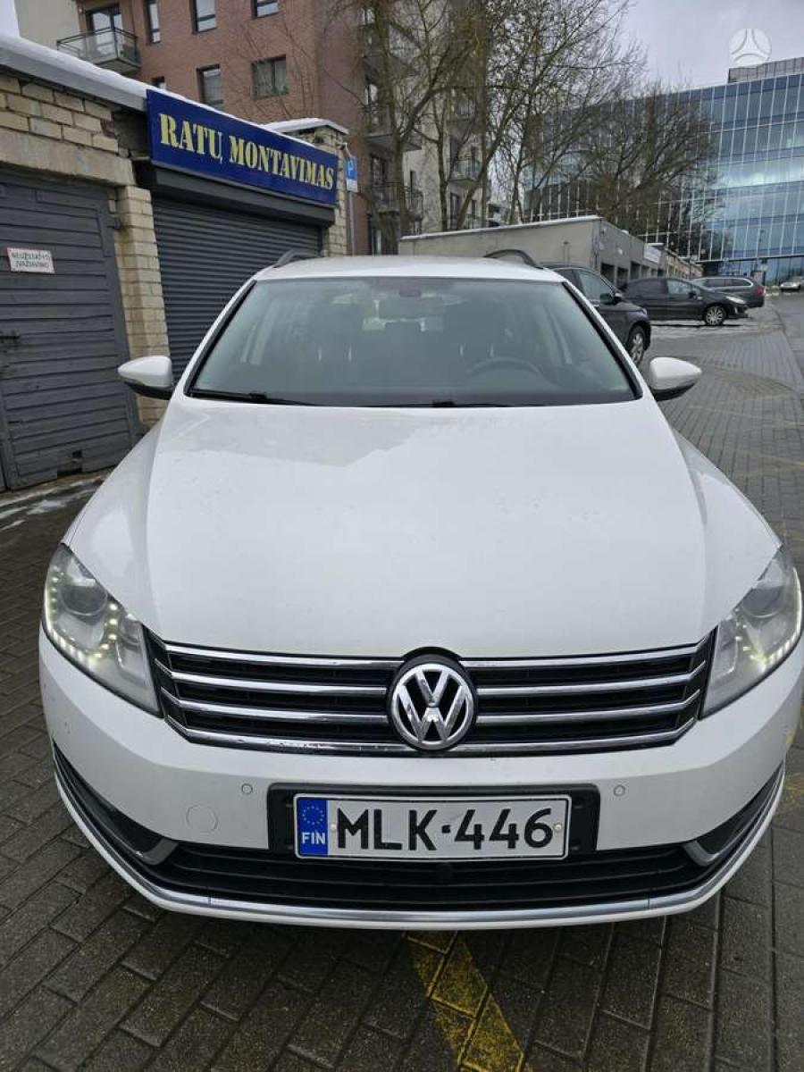 Balts Volkswagen Passat 2013 Viļņa, ar dzinēja tilpumu 1.97 L un nobraukumu 236 tūkst. km par 6750 €, foto 2 vietnē AUTOMOTO.COM.LV