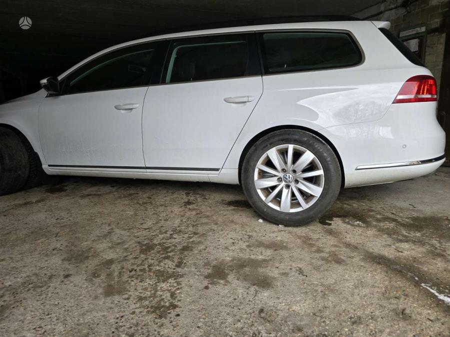 Balts Volkswagen Passat 2013 Viļņa, ar dzinēja tilpumu 1.97 L un nobraukumu 236 tūkst. km par 6750 €, foto 19 vietnē AUTOMOTO.COM.LV