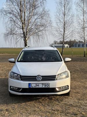 Balts Volkswagen Passat 2013 Šakiai, ar dzinēja tilpumu 2.00 L un nobraukumu 278 tūkst. km par 5400 €, foto 2 vietnē AUTOMOTO.COM.LV