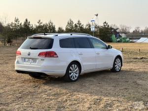 Balts Volkswagen Passat 2013 Šakiai, ar dzinēja tilpumu 2.00 L un nobraukumu 278 tūkst. km par 5400 €, foto 3 vietnē AUTOMOTO.COM.LV