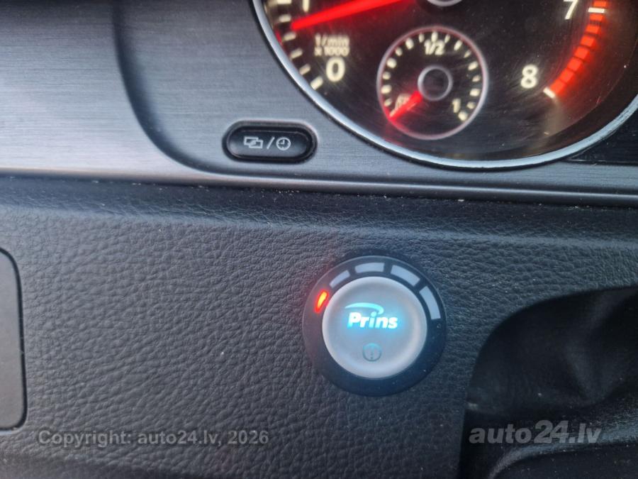 Balts Volkswagen Passat 2013 Tartu, ar dzinēja tilpumu 1.40 L un nobraukumu 0 tūkst. km par 2600 €, foto 23 vietnē AUTOMOTO.COM.LV
