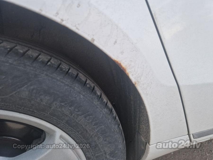 Balts Volkswagen Passat 2013 Tartu, ar dzinēja tilpumu 1.40 L un nobraukumu 0 tūkst. km par 2600 €, foto 24 vietnē AUTOMOTO.COM.LV