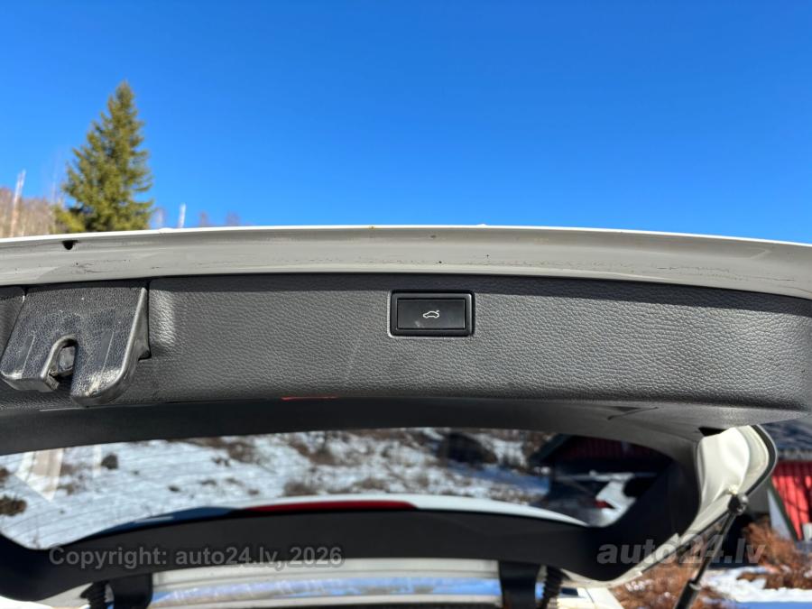 Balts Volkswagen Passat 2013 Kuresāre, ar dzinēja tilpumu 1.40 L un nobraukumu 294 tūkst. km par 3999 €, foto 7 vietnē AUTOMOTO.COM.LV