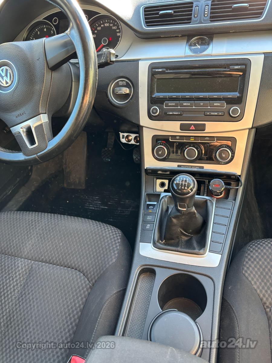 Balts Volkswagen Passat 2013 Kuresāre, ar dzinēja tilpumu 1.40 L un nobraukumu 294 tūkst. km par 3999 €, foto 10 vietnē AUTOMOTO.COM.LV