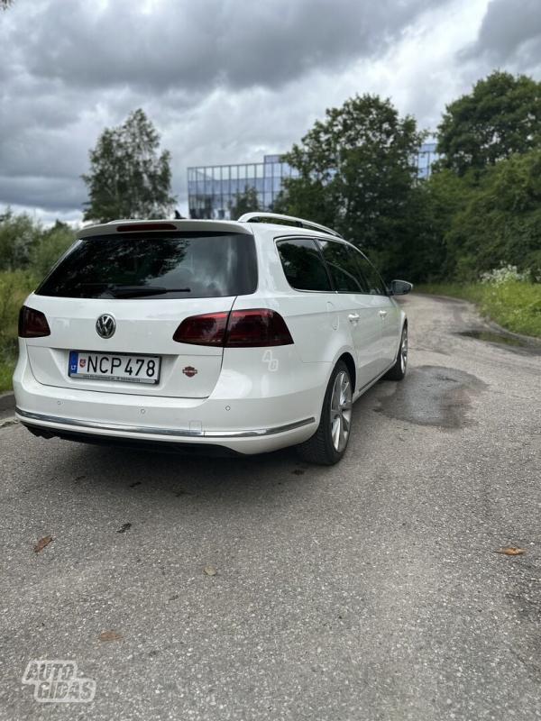 Balts Volkswagen Passat 2013 Viļņa, ar dzinēja tilpumu 2.00 L un nobraukumu 304 tūkst. km par 4900 €, foto 3 vietnē AUTOMOTO.COM.LV