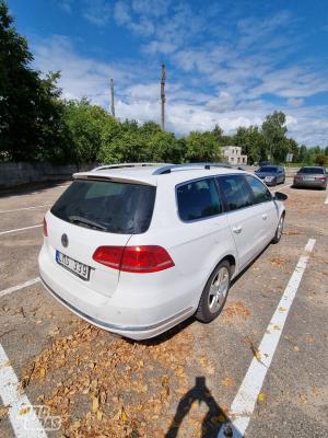 Balts Volkswagen Passat 2013 Vievis, ar dzinēja tilpumu 2.00 L un nobraukumu 359 tūkst. km par 3599 €, foto 4 vietnē AUTOMOTO.COM.LV