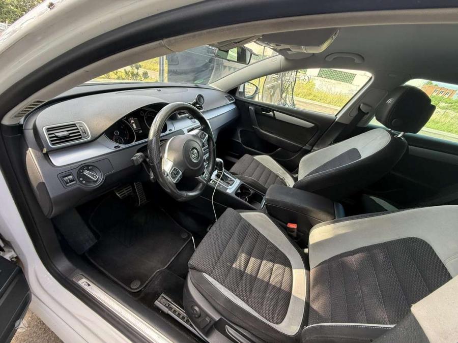 Balts Volkswagen Passat 2013 Šauļi, ar dzinēja tilpumu 1.98 L un nobraukumu 287 tūkst. km par 5400 €, foto 10 vietnē AUTOMOTO.COM.LV