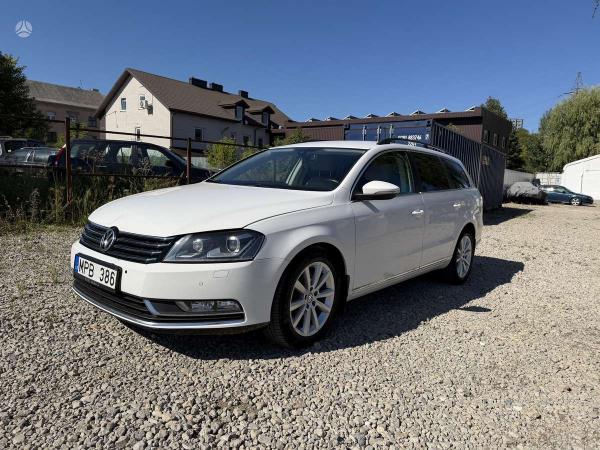 Volkswagen Passat 2013 Kauņa vietnē Balts Volkswagen Passat 2013 Kauņa, ar dzinēja tilpumu 1.60 L un nobraukumu 260 tūkst. km par 2799 €, foto 1 vietnē AUTOMOTO.COM.LV