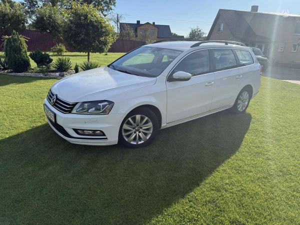 White Volkswagen Passat 2014 in Marijampole, with an engine capacity of 1.97 L and mileage of 334 thousand km for 5399 €, photo 5 on AUTOMOTO.COM.LV