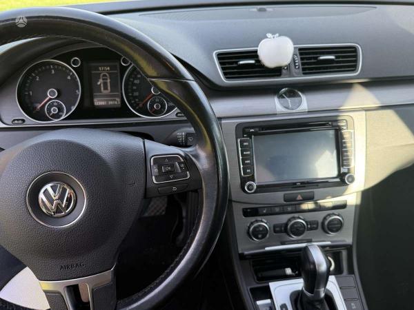 White Volkswagen Passat 2014 in Marijampole, with an engine capacity of 1.97 L and mileage of 334 thousand km for 5399 €, photo 6 on AUTOMOTO.COM.LV