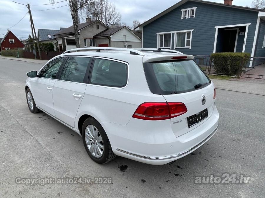 White Volkswagen Passat 2014 in Tartu, with an engine capacity of 1.60 L and mileage of 262 thousand km for 5990 €, photo 4 on AUTOMOTO.COM.LV