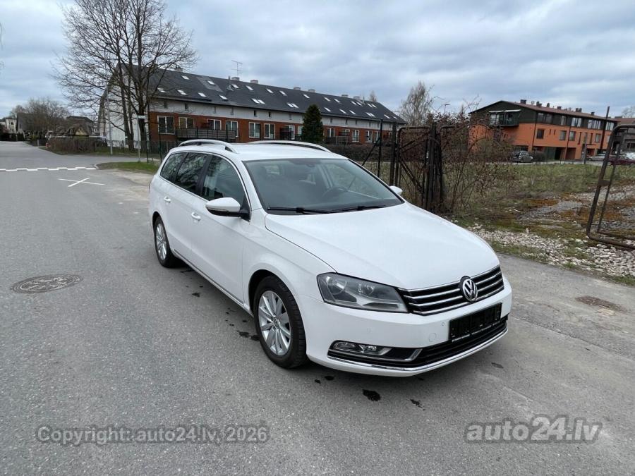 White Volkswagen Passat 2014 in Tartu, with an engine capacity of 1.60 L and mileage of 262 thousand km for 5990 €, photo 7 on AUTOMOTO.COM.LV