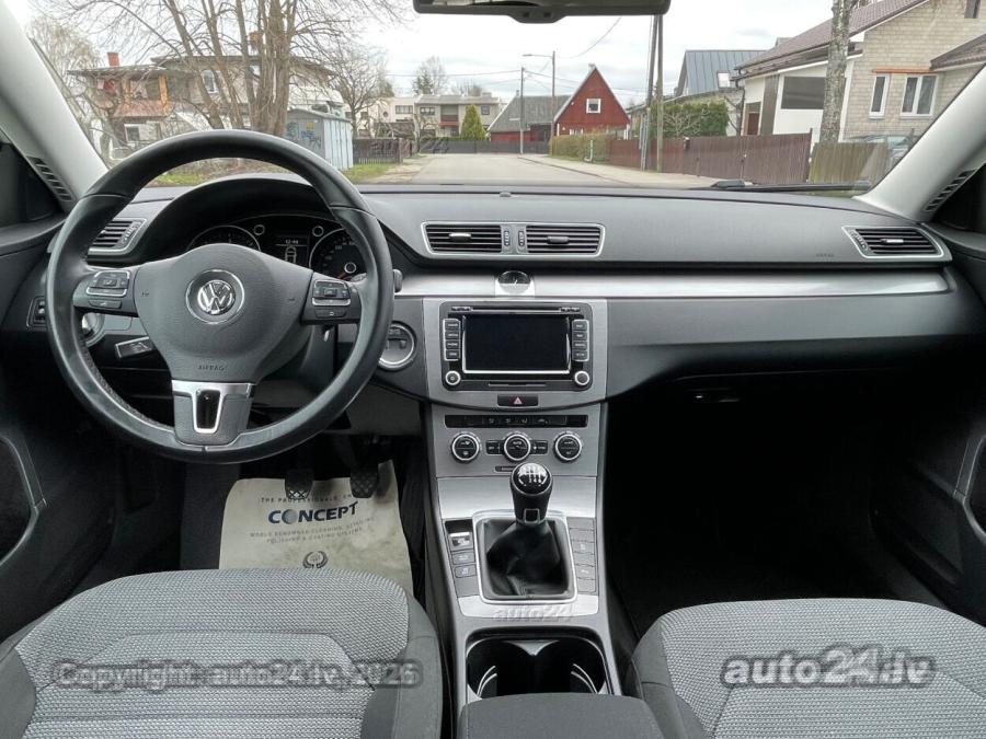 White Volkswagen Passat 2014 in Tartu, with an engine capacity of 1.60 L and mileage of 290 thousand km for 3490 €, photo 6 on AUTOMOTO.COM.LV