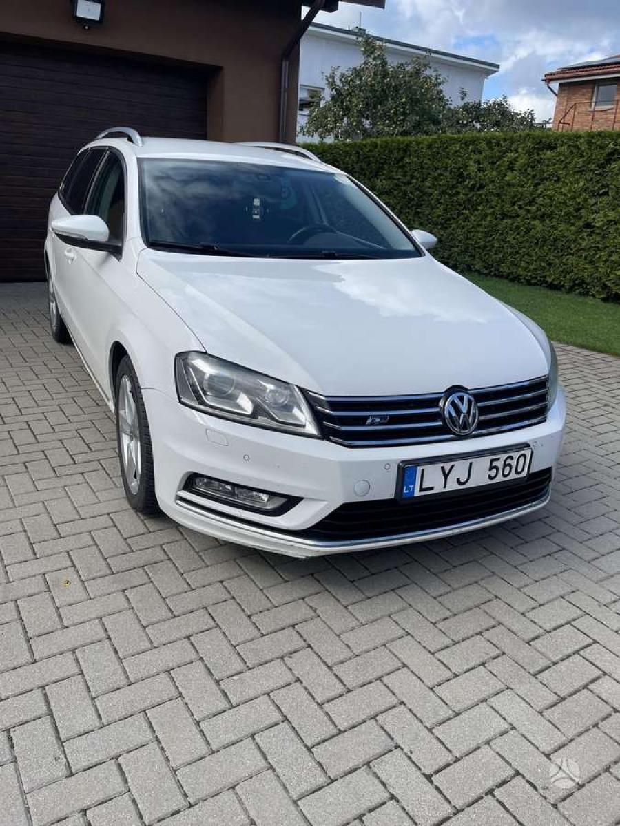 Balts Volkswagen Passat 2014 Viļņa, ar dzinēja tilpumu 1.60 L un nobraukumu 265 tūkst. km par 6000 €, foto 1 vietnē AUTOMOTO.COM.LV