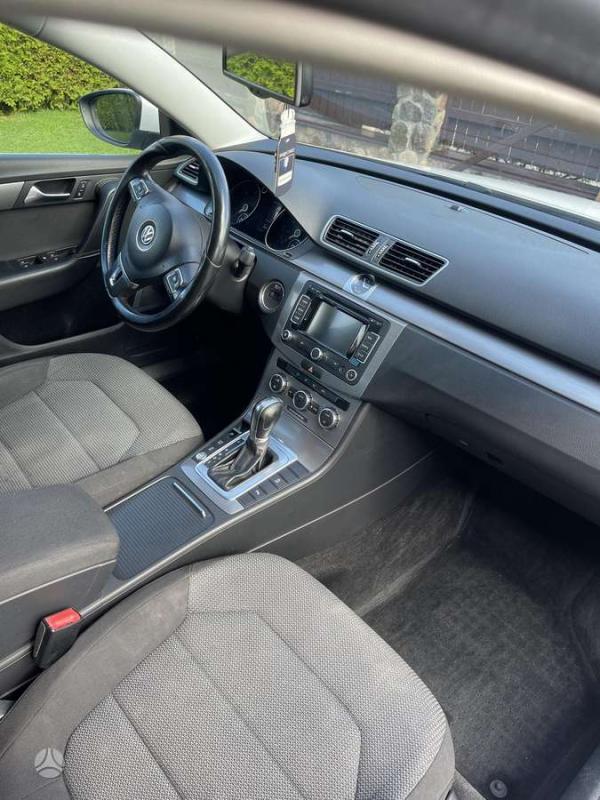 Volkswagen Passat 2014 Viļņa vietnē Balts Volkswagen Passat 2014 Viļņa, ar dzinēja tilpumu 1.60 L un nobraukumu 265 tūkst. km par 6000 €, foto 10 vietnē AUTOMOTO.COM.LV