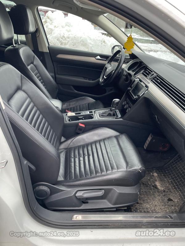 Balts Volkswagen Passat 2015 Tallina, ar dzinēja tilpumu 2.00 L un nobraukumu 240 tūkst. km par 9500 €, foto 11 vietnē AUTOMOTO.COM.LV