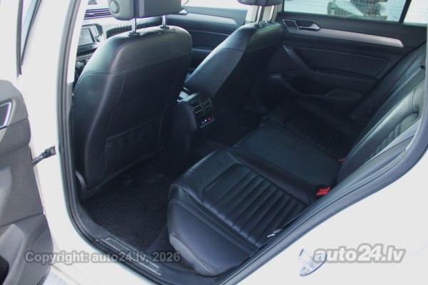 Balts Volkswagen Passat 2015 Tartu, ar dzinēja tilpumu 2.00 L un nobraukumu 240 tūkst. km par 10900 €, foto 11 vietnē AUTOMOTO.COM.LV