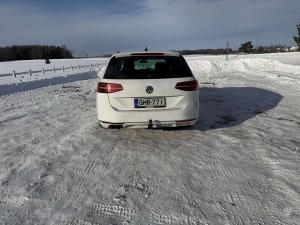 White Volkswagen Passat 2015 in Siauliai, with an engine capacity of 1.97 L and mileage of 287 thousand km for 9600 €, photo 8 on AUTOMOTO.COM.LV