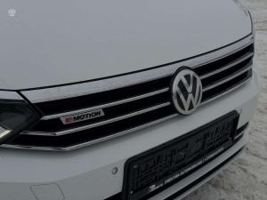 White Volkswagen Passat 2015 in Rokiskis, with an engine capacity of 1.97 L and mileage of 310 thousand km for 8850 €, photo 14 on AUTOMOTO.COM.LV