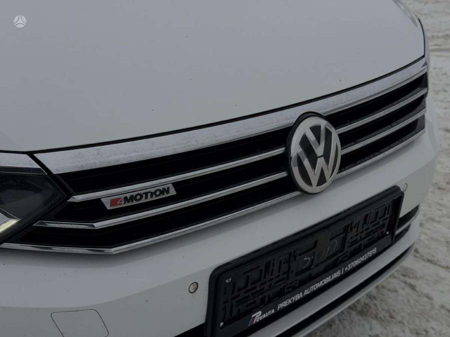 White Volkswagen Passat 2015 in Rokiskis, with an engine capacity of 1.97 L and mileage of 310 thousand km for 8850 €, photo 14 on AUTOMOTO.COM.LV