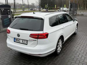 White Volkswagen Passat 2015 in Kaunas, with an engine capacity of 1.97 L and mileage of 245 thousand km for 10300 €, photo 4 on AUTOMOTO.COM.LV