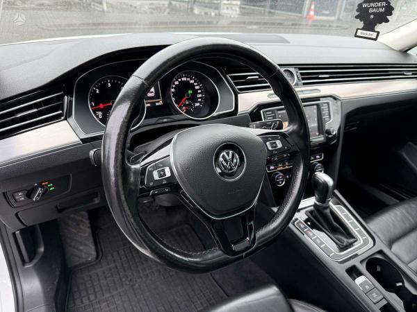 Balts Volkswagen Passat 2015 Kauņa, ar dzinēja tilpumu 1.97 L un nobraukumu 245 tūkst. km par 10300 €, foto 10 vietnē AUTOMOTO.COM.LV