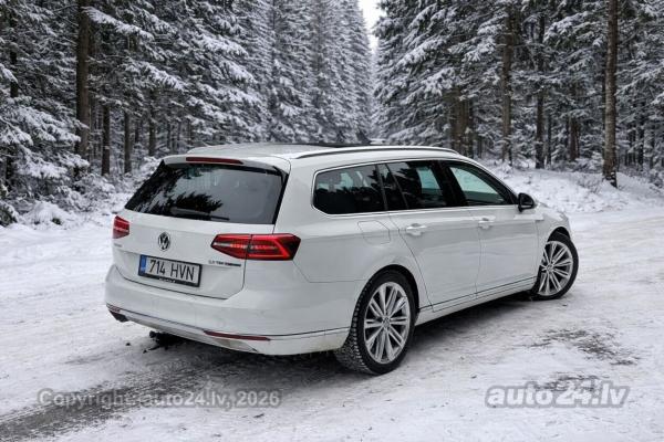 White Volkswagen Passat 2015 in Tartu, with an engine capacity of 2.00 L and mileage of 300 thousand km for 8999 €, photo 4 on AUTOMOTO.COM.LV