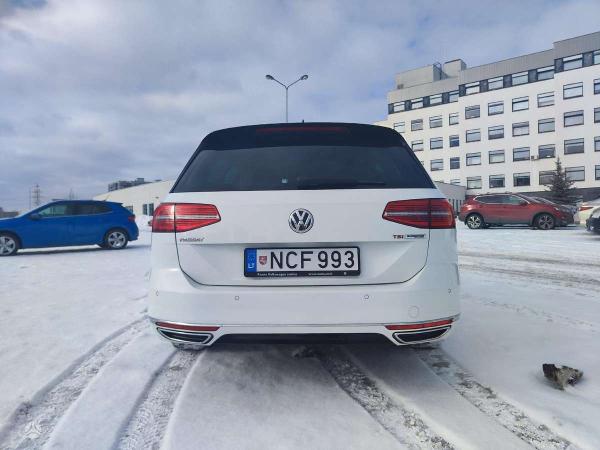 White Volkswagen Passat 2015 in Vilnius, with an engine capacity of 1.80 L and mileage of 152 thousand km for 12000 €, photo 10 on AUTOMOTO.COM.LV
