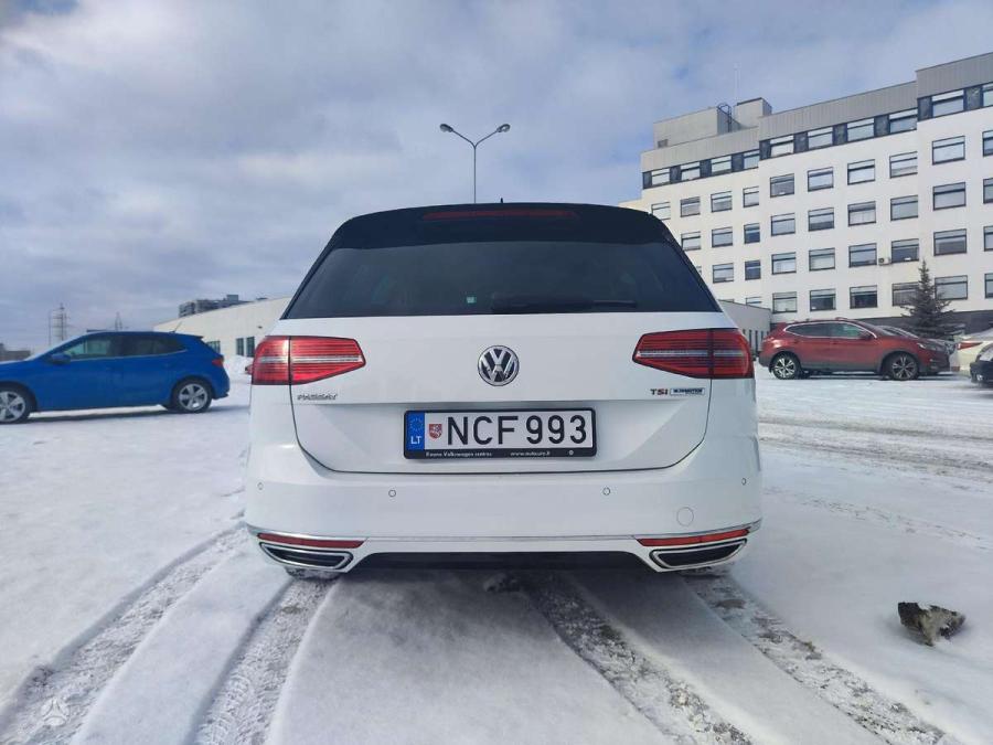 White Volkswagen Passat 2015 in Vilnius, with an engine capacity of 1.80 L and mileage of 152 thousand km for 12000 €, photo 10 on AUTOMOTO.COM.LV