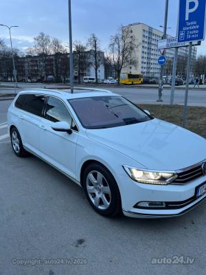White Volkswagen Passat 2015 in Tallinn, with an engine capacity of 2.00 L and mileage of 249 thousand km for 12599 €, photo 3 on AUTOMOTO.COM.LV