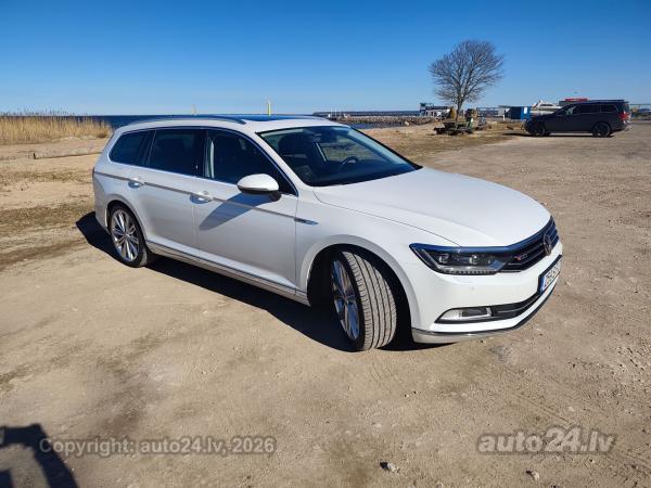 White Volkswagen Passat 2015 in Tallinn, with an engine capacity of 2.00 L and mileage of 211 thousand km for 13599 €, photo 5 on AUTOMOTO.COM.LV